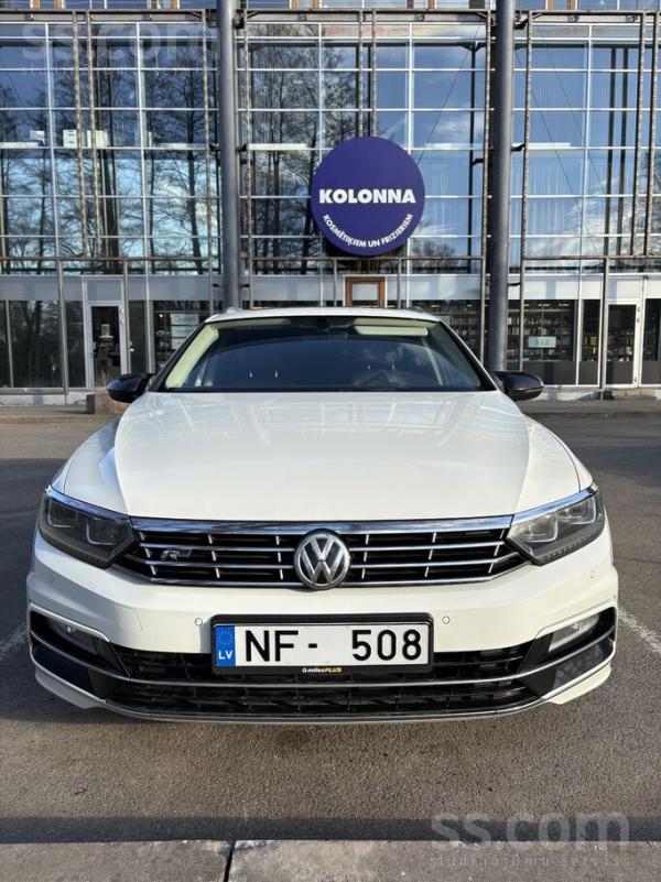 White Volkswagen Passat B8 2016 in Riga, with an engine capacity of 2.00 L and mileage of 440 thousand km for 6500 €, photo 2 on AUTOMOTO.COM.LV