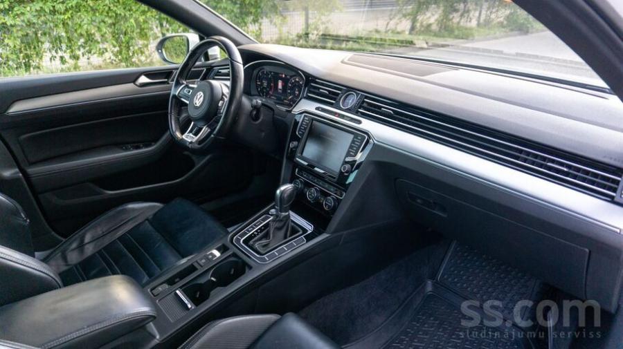 Balts Volkswagen Passat B8 2016 Rīga, ar dzinēja tilpumu 2.00 L un nobraukumu 255 tūkst. km par 12590 €, foto 16 vietnē AUTOMOTO.COM.LV
