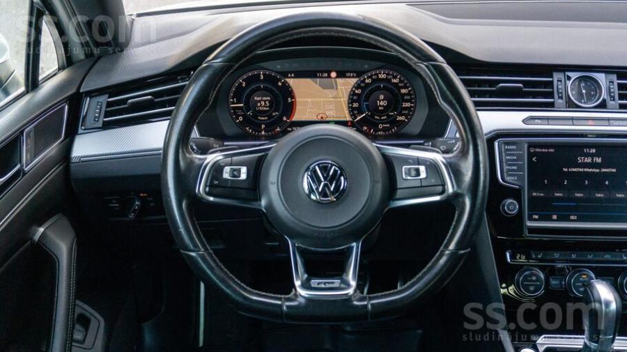 Balts Volkswagen Passat B8 2016 Rīga, ar dzinēja tilpumu 2.00 L un nobraukumu 255 tūkst. km par 12590 €, foto 22 vietnē AUTOMOTO.COM.LV