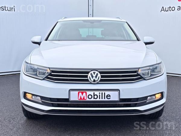 White Volkswagen Passat B8 2016 in Riga, with an engine capacity of 2.00 L and mileage of 254 thousand km for 9800 €, photo 3 on AUTOMOTO.COM.LV