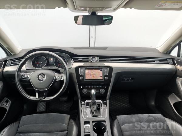 White Volkswagen Passat B8 2016 in Riga, with an engine capacity of 2.00 L and mileage of 254 thousand km for 9800 €, photo 8 on AUTOMOTO.COM.LV