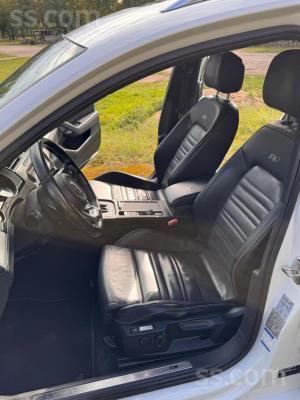 White Volkswagen Passat B8 2016 in Riga, with an engine capacity of 2.00 L and mileage of 351 thousand km for 11500 €, photo 8 on AUTOMOTO.COM.LV