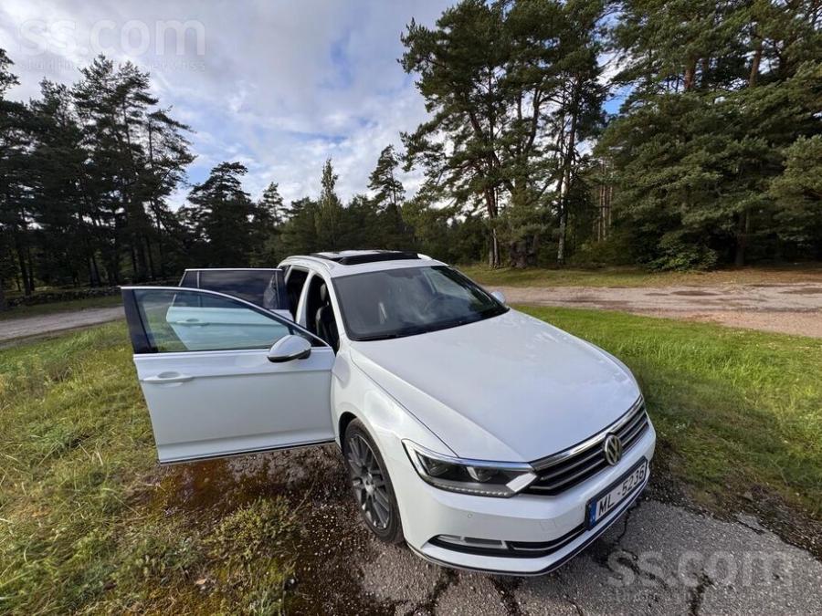 White Volkswagen Passat B8 2016 in Riga, with an engine capacity of 2.00 L and mileage of 351 thousand km for 11500 €, photo 13 on AUTOMOTO.COM.LV