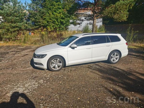 Balts Volkswagen Passat B8 2016 Rīga, ar dzinēja tilpumu 2.00 L un nobraukumu 0 tūkst. km par 5900 €, foto 3 vietnē AUTOMOTO.COM.LV