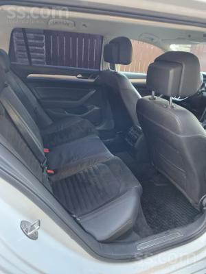 White Volkswagen Passat B8 2016 in Liepaja, with an engine capacity of 1.40 L and mileage of 240 thousand km for 10499 €, photo 8 on AUTOMOTO.COM.LV