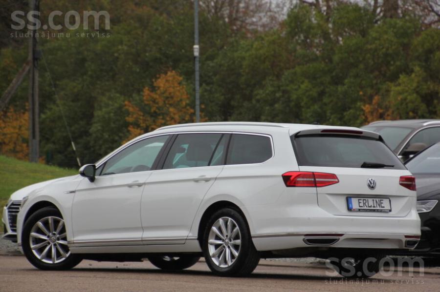 White Volkswagen Passat B8 2016 in Tukums, with an engine capacity of 2.00 L and mileage of 230 thousand km for 10500 €, photo 5 on AUTOMOTO.COM.LV