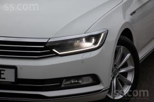 White Volkswagen Passat B8 2016 in Tukums, with an engine capacity of 2.00 L and mileage of 230 thousand km for 10500 €, photo 13 on AUTOMOTO.COM.LV