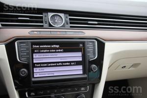 White Volkswagen Passat B8 2016 in Tukums, with an engine capacity of 2.00 L and mileage of 230 thousand km for 10500 €, photo 22 on AUTOMOTO.COM.LV