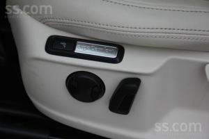 White Volkswagen Passat B8 2016 in Tukums, with an engine capacity of 2.00 L and mileage of 230 thousand km for 10500 €, photo 23 on AUTOMOTO.COM.LV