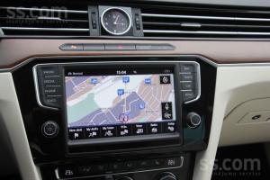 White Volkswagen Passat B8 2016 in Tukums, with an engine capacity of 2.00 L and mileage of 230 thousand km for 10500 €, photo 24 on AUTOMOTO.COM.LV