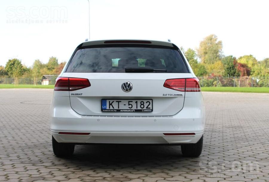 White Volkswagen Passat B8 2017 in Riga, with an engine capacity of 2.00 L and mileage of 0 thousand km for 8650 €, photo 7 on AUTOMOTO.COM.LV