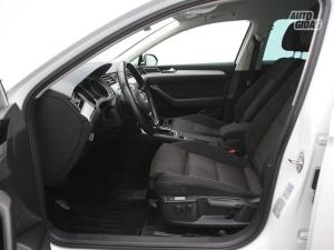 Balts Volkswagen Passat B8 2017 Viļņa, ar dzinēja tilpumu 2.00 L un nobraukumu 209 tūkst. km par 11199 €, foto 5 vietnē AUTOMOTO.COM.LV