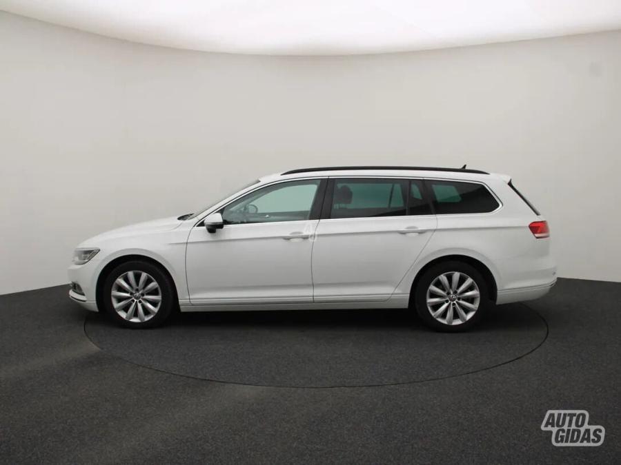 Balts Volkswagen Passat B8 2017 Viļņa, ar dzinēja tilpumu 2.00 L un nobraukumu 209 tūkst. km par 11199 €, foto 7 vietnē AUTOMOTO.COM.LV