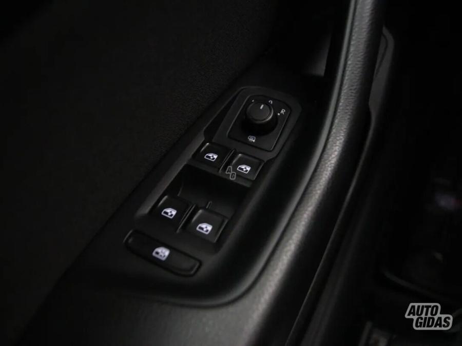 Balts Volkswagen Passat B8 2017 Viļņa, ar dzinēja tilpumu 2.00 L un nobraukumu 209 tūkst. km par 11199 €, foto 27 vietnē AUTOMOTO.COM.LV
