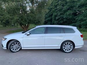 Balts Volkswagen Passat B8 2017 Rīga, ar dzinēja tilpumu 2.00 L un nobraukumu 165 tūkst. km par 21000 €, foto  vietnē AUTOMOTO.COM.LV