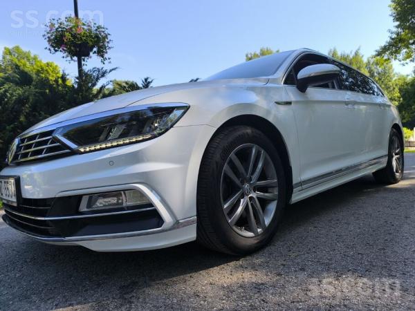 White Volkswagen Passat B8 2017 in Riga, with an engine capacity of 2.00 L and mileage of 244 thousand km for 12500 €, photo 1 on AUTOMOTO.COM.LV