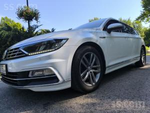 Balts Volkswagen Passat B8 2017 Rīga, ar dzinēja tilpumu 2.00 L un nobraukumu 244 tūkst. km par 12500 €, foto  vietnē AUTOMOTO.COM.LV