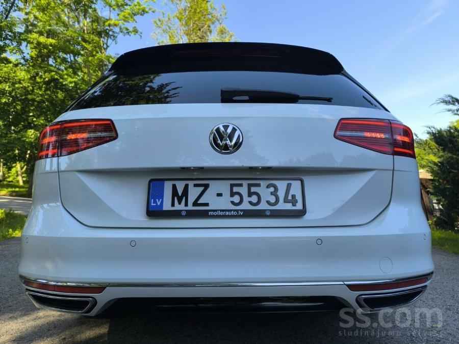 Balts Volkswagen Passat B8 2017 Rīga, ar dzinēja tilpumu 2.00 L un nobraukumu 244 tūkst. km par 12500 €, foto 3 vietnē AUTOMOTO.COM.LV