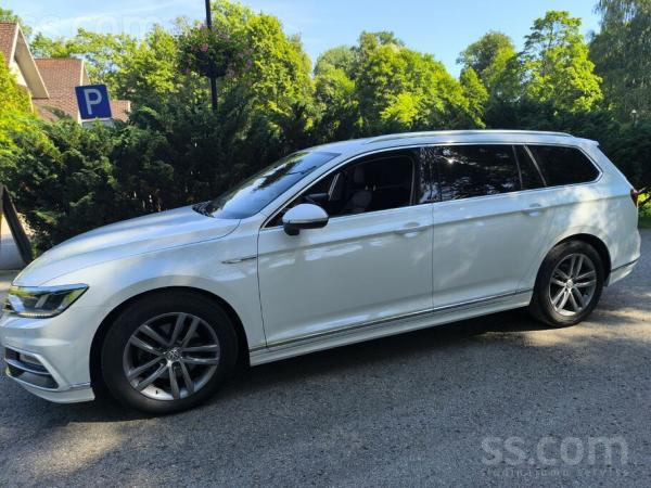 White Volkswagen Passat B8 2017 in Riga, with an engine capacity of 2.00 L and mileage of 244 thousand km for 12500 €, photo 7 on AUTOMOTO.COM.LV