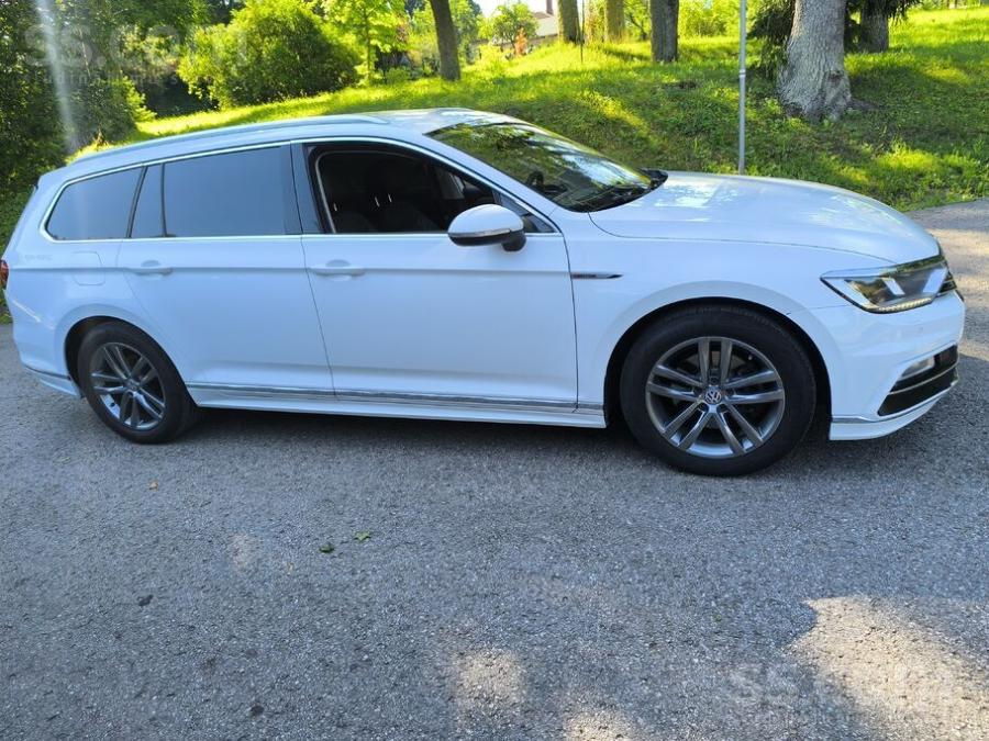 Balts Volkswagen Passat B8 2017 Rīga, ar dzinēja tilpumu 2.00 L un nobraukumu 244 tūkst. km par 12500 €, foto 13 vietnē AUTOMOTO.COM.LV