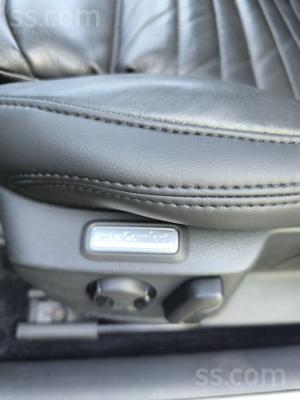Balts Volkswagen Passat B8 2017 Rīga, ar dzinēja tilpumu 2.00 L un nobraukumu 244 tūkst. km par 12500 €, foto 16 vietnē AUTOMOTO.COM.LV
