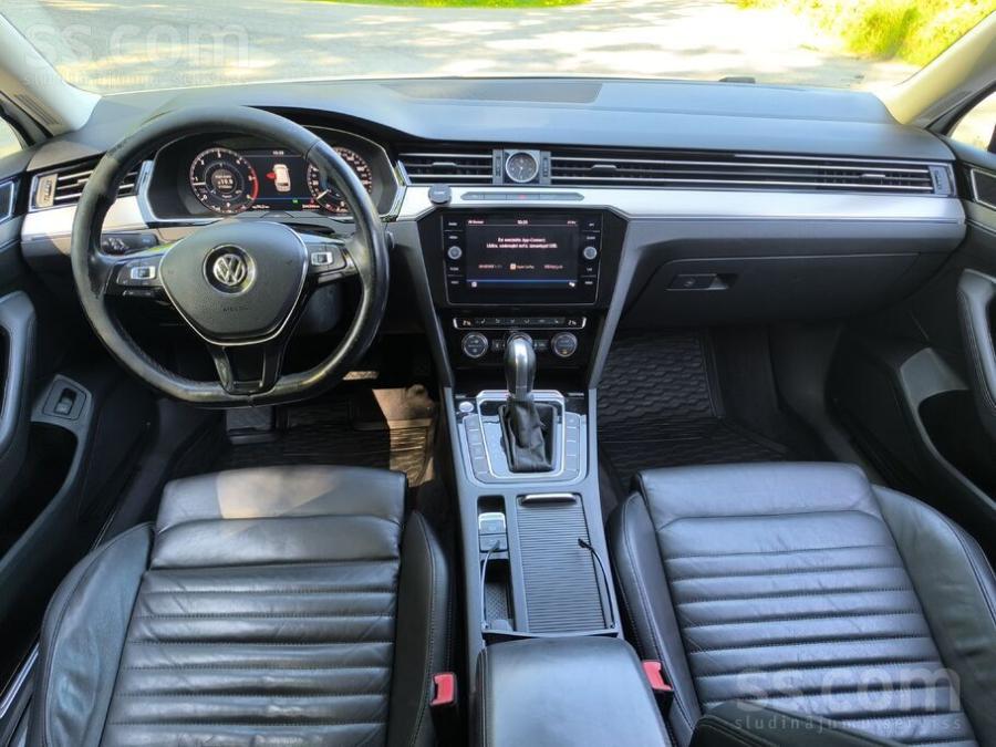 Balts Volkswagen Passat B8 2017 Rīga, ar dzinēja tilpumu 2.00 L un nobraukumu 244 tūkst. km par 12500 €, foto 18 vietnē AUTOMOTO.COM.LV