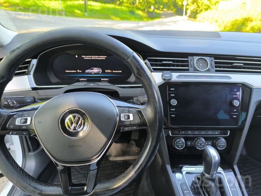 Balts Volkswagen Passat B8 2017 Rīga, ar dzinēja tilpumu 2.00 L un nobraukumu 244 tūkst. km par 12500 €, foto 21 vietnē AUTOMOTO.COM.LV