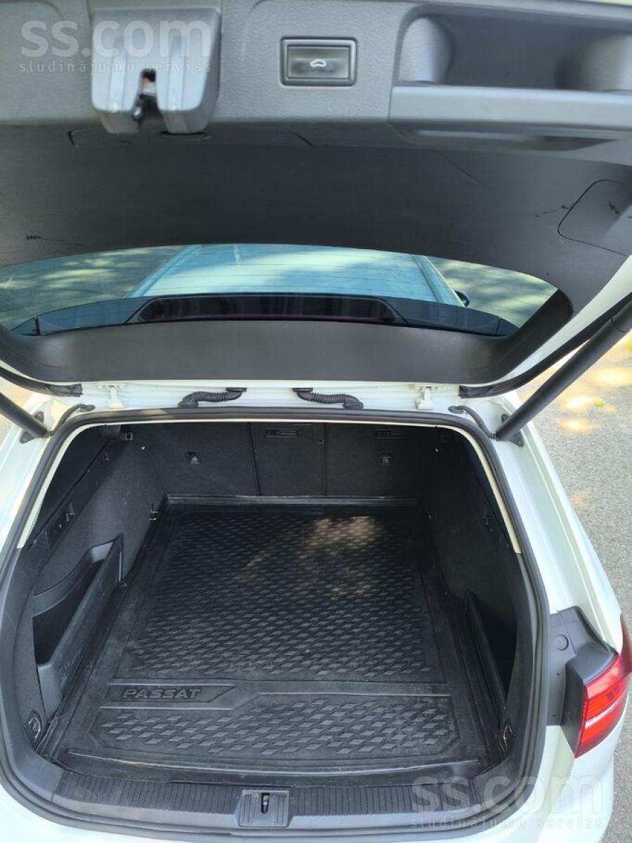 Balts Volkswagen Passat B8 2017 Rīga, ar dzinēja tilpumu 2.00 L un nobraukumu 244 tūkst. km par 12500 €, foto 33 vietnē AUTOMOTO.COM.LV
