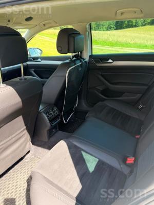 Balts Volkswagen Passat B8 2017 Alūksne, ar dzinēja tilpumu 2.00 L un nobraukumu 385 tūkst. km par 12000 €, foto 8 vietnē AUTOMOTO.COM.LV