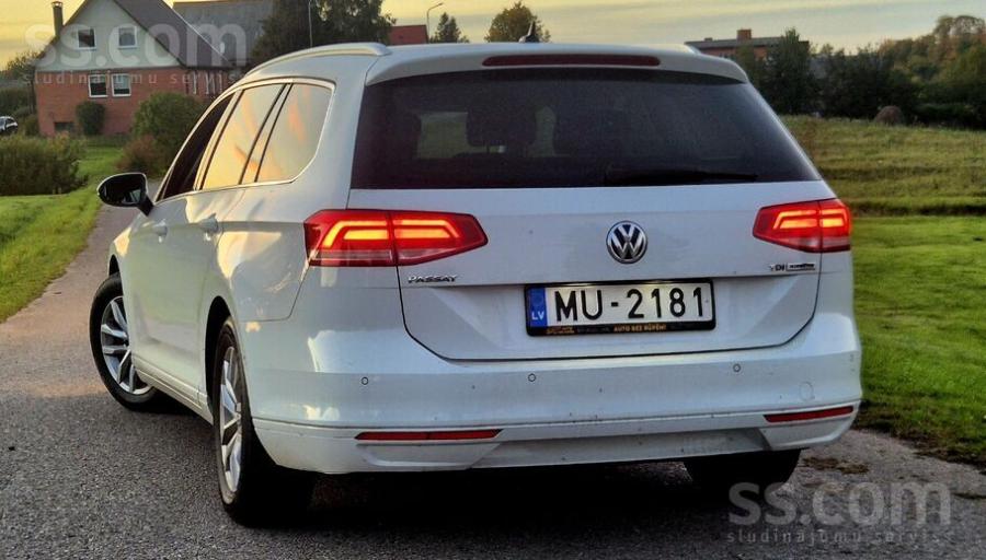 White Volkswagen Passat B8 2017 in Tukums, with an engine capacity of 1.60 L and mileage of 378 thousand km for 8999 €, photo 5 on AUTOMOTO.COM.LV