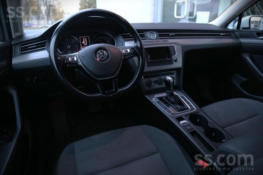 Balts Volkswagen Passat B8 2017 Rīga, ar dzinēja tilpumu 1.60 L un nobraukumu 189 tūkst. km par 8995 €, foto 9 vietnē AUTOMOTO.COM.LV
