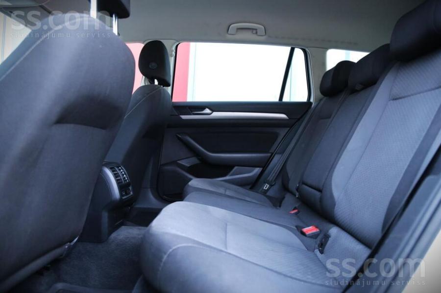 Balts Volkswagen Passat B8 2017 Rīga, ar dzinēja tilpumu 1.60 L un nobraukumu 189 tūkst. km par 8995 €, foto 15 vietnē AUTOMOTO.COM.LV