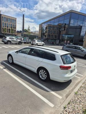 Balts Volkswagen Passat B8 2018 Rīga, ar dzinēja tilpumu 2.00 L un nobraukumu 344 tūkst. km par 9000 €, foto 4 vietnē AUTOMOTO.COM.LV