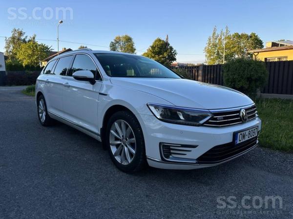 Белый Фольксваген Пассат Б8 2018 в Рига, объемом двигателя 1.40 л и пробегом 194 тыс. км за 13200 €, фото 6 на AUTOMOTO.COM.LV