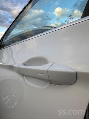 Balts Volkswagen Passat B8 2018 Valmiera, ar dzinēja tilpumu 1.80 L un nobraukumu 194 tūkst. km par 12500 €, foto 15 vietnē AUTOMOTO.COM.LV