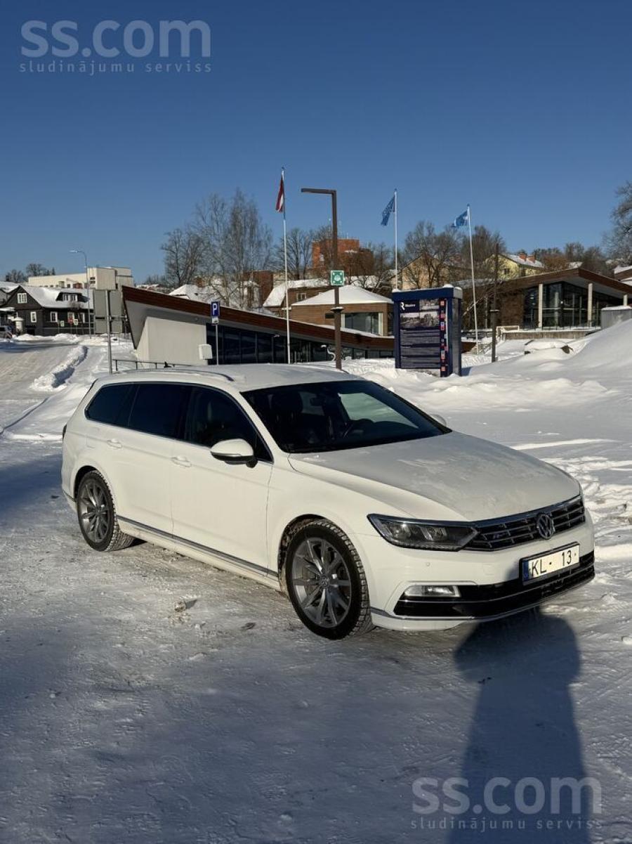 White Volkswagen Passat B8 2019 in Rezekne, with an engine capacity of 2.00 L and mileage of 230 thousand km for 14500 €, photo 2 on AUTOMOTO.COM.LV