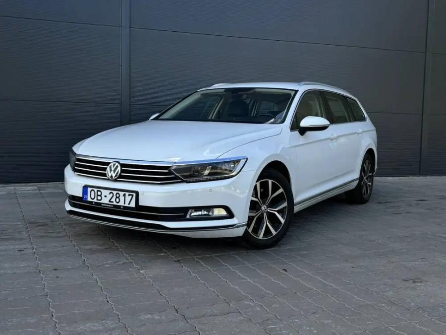 Balts Volkswagen Passat B8 2019 Rīga, ar dzinēja tilpumu 2.00 L un nobraukumu 178 tūkst. km par 16300 €, foto 1 vietnē AUTOMOTO.COM.LV