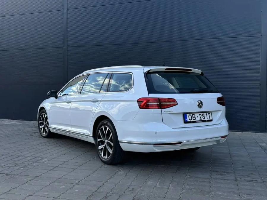 Balts Volkswagen Passat B8 2019 Rīga, ar dzinēja tilpumu 2.00 L un nobraukumu 178 tūkst. km par 16300 €, foto 7 vietnē AUTOMOTO.COM.LV
