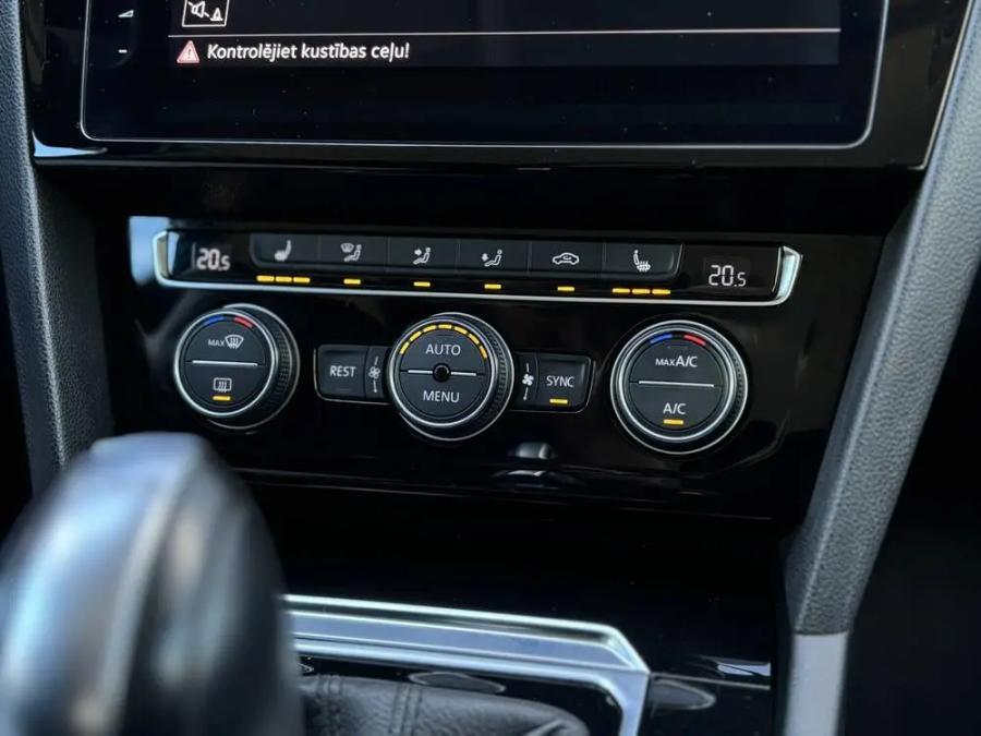 Balts Volkswagen Passat B8 2019 Rīga, ar dzinēja tilpumu 2.00 L un nobraukumu 178 tūkst. km par 16300 €, foto 13 vietnē AUTOMOTO.COM.LV