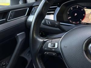 Balts Volkswagen Passat B8 2019 Rīga, ar dzinēja tilpumu 2.00 L un nobraukumu 178 tūkst. km par 16300 €, foto 14 vietnē AUTOMOTO.COM.LV