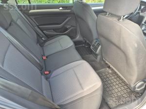 White Volkswagen Passat B8 2019 in Jelgava, with an engine capacity of 1.60 L and mileage of 101 thousand km for 15900 €, photo 12 on AUTOMOTO.COM.LV