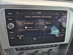 White Volkswagen Passat B8 2019 in Jelgava, with an engine capacity of 1.60 L and mileage of 101 thousand km for 15900 €, photo 19 on AUTOMOTO.COM.LV
