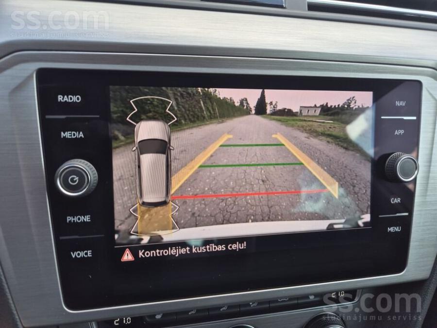 White Volkswagen Passat B8 2019 in Jelgava, with an engine capacity of 1.60 L and mileage of 101 thousand km for 15900 €, photo 20 on AUTOMOTO.COM.LV