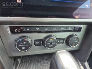 White Volkswagen Passat B8 2019 in Jelgava, with an engine capacity of 1.60 L and mileage of 101 thousand km for 15900 €, photo 21 on AUTOMOTO.COM.LV