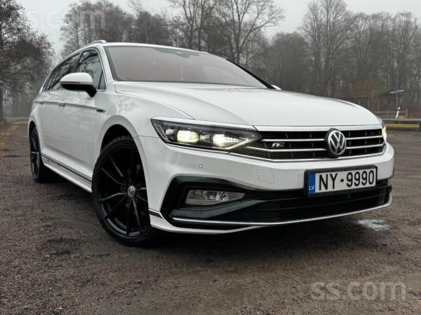 White Volkswagen Passat B8 2019 in Riga, with an engine capacity of 2.00 L and mileage of 220 thousand km for 16500 €, photo 1 on AUTOMOTO.COM.LV