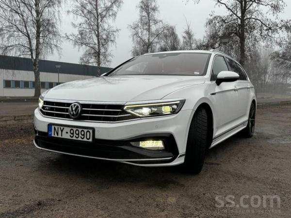 White Volkswagen Passat B8 2019 in Riga, with an engine capacity of 2.00 L and mileage of 220 thousand km for 16500 €, photo 3 on AUTOMOTO.COM.LV