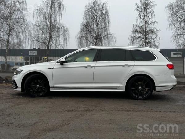 White Volkswagen Passat B8 2019 in Riga, with an engine capacity of 2.00 L and mileage of 220 thousand km for 16500 €, photo 6 on AUTOMOTO.COM.LV