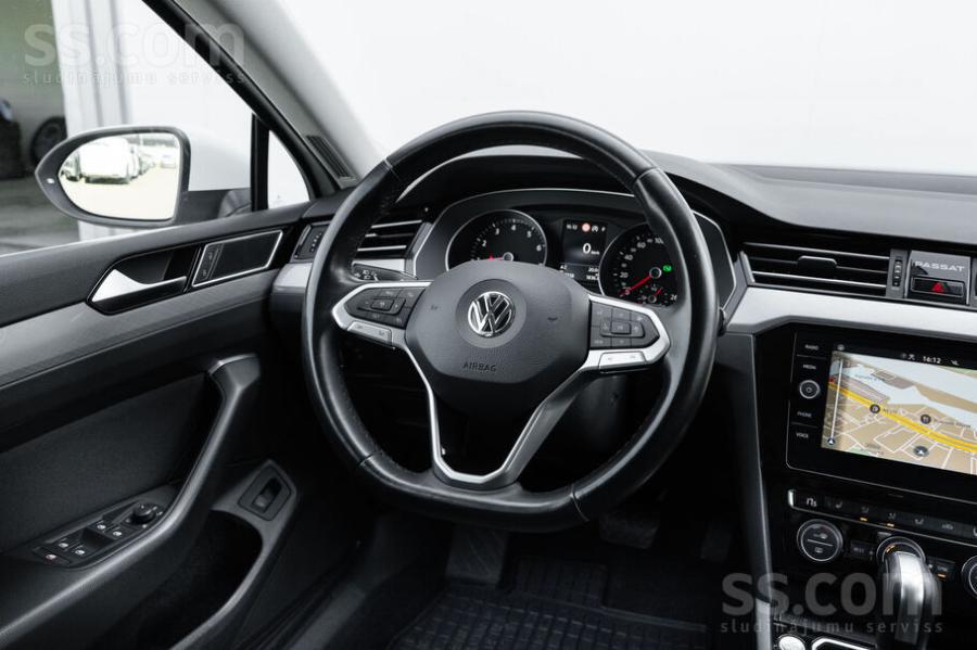 Balts Volkswagen Passat B8 2020 Rīga, ar dzinēja tilpumu 1.50 L un nobraukumu 130 tūkst. km par 9300 €, foto 33 vietnē AUTOMOTO.COM.LV