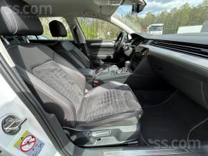 Balts Volkswagen Passat B8 2020 Rīga, ar dzinēja tilpumu 2.00 L un nobraukumu 162 tūkst. km par 18900 €, foto 14 vietnē AUTOMOTO.COM.LV