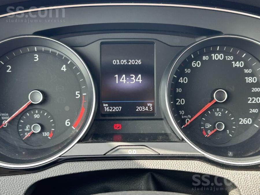 Balts Volkswagen Passat B8 2020 Rīga, ar dzinēja tilpumu 2.00 L un nobraukumu 162 tūkst. km par 18900 €, foto 18 vietnē AUTOMOTO.COM.LV